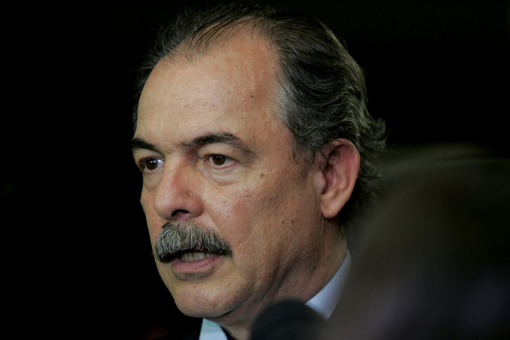 Mercadante anuncia diretores para o BNDES - confira os nomes Mercadante anuncia diretores para o BNDES - confira os nomes